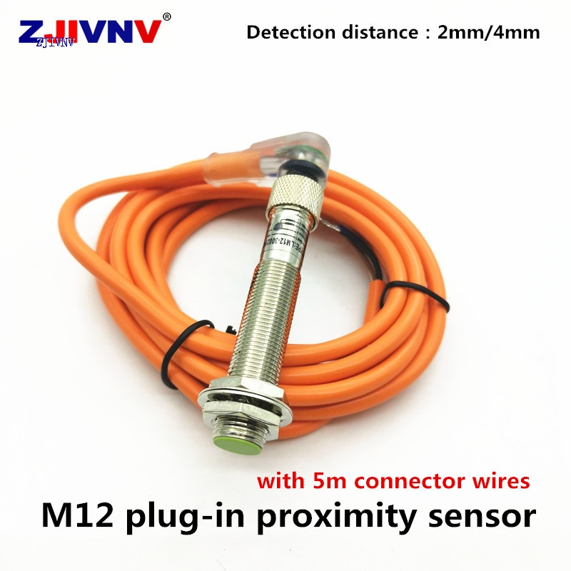 LM12 proximity switch with connector