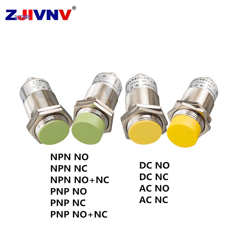 LM30 proximity switch with connector